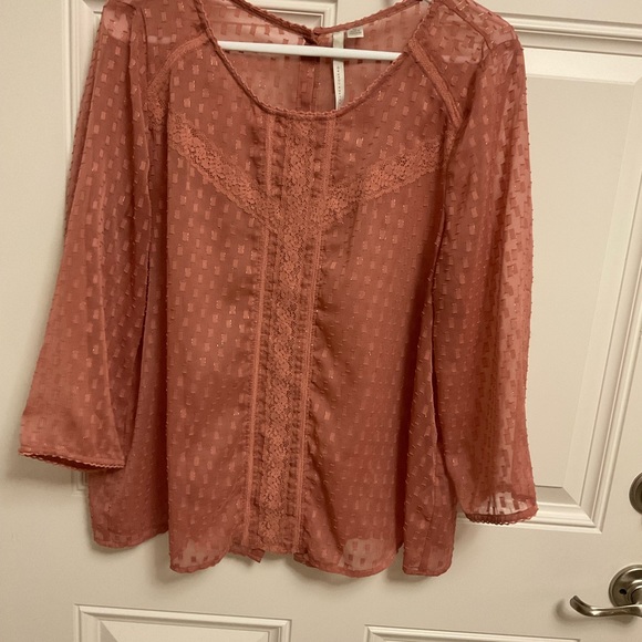 laura conrad | Tops | Laura Conrad Top Half Sleeve Dress Shirt It ...